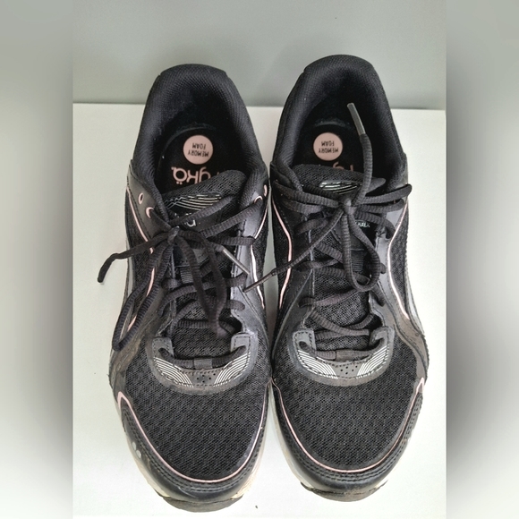 Ryka | Shoes | Euc Ryka Sky Walk Sneakers Size 95 | Poshmark